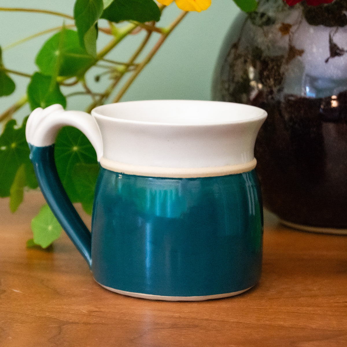 Emerald Wildhare Mug – Christi Becker Pottery